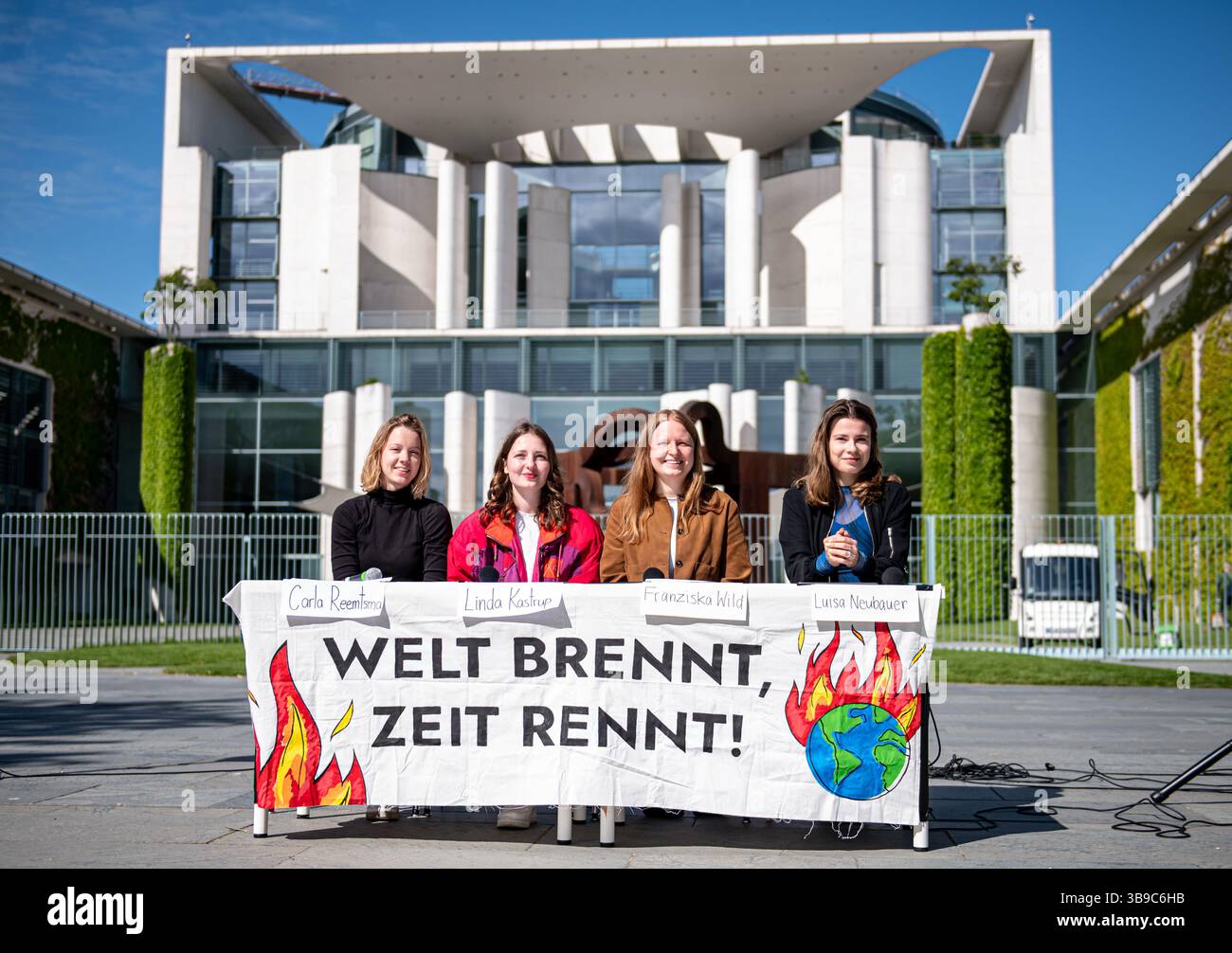 Berlin, Germany. 09th May, 2025. Carla Reemtsma (l-r), Fridays for ...