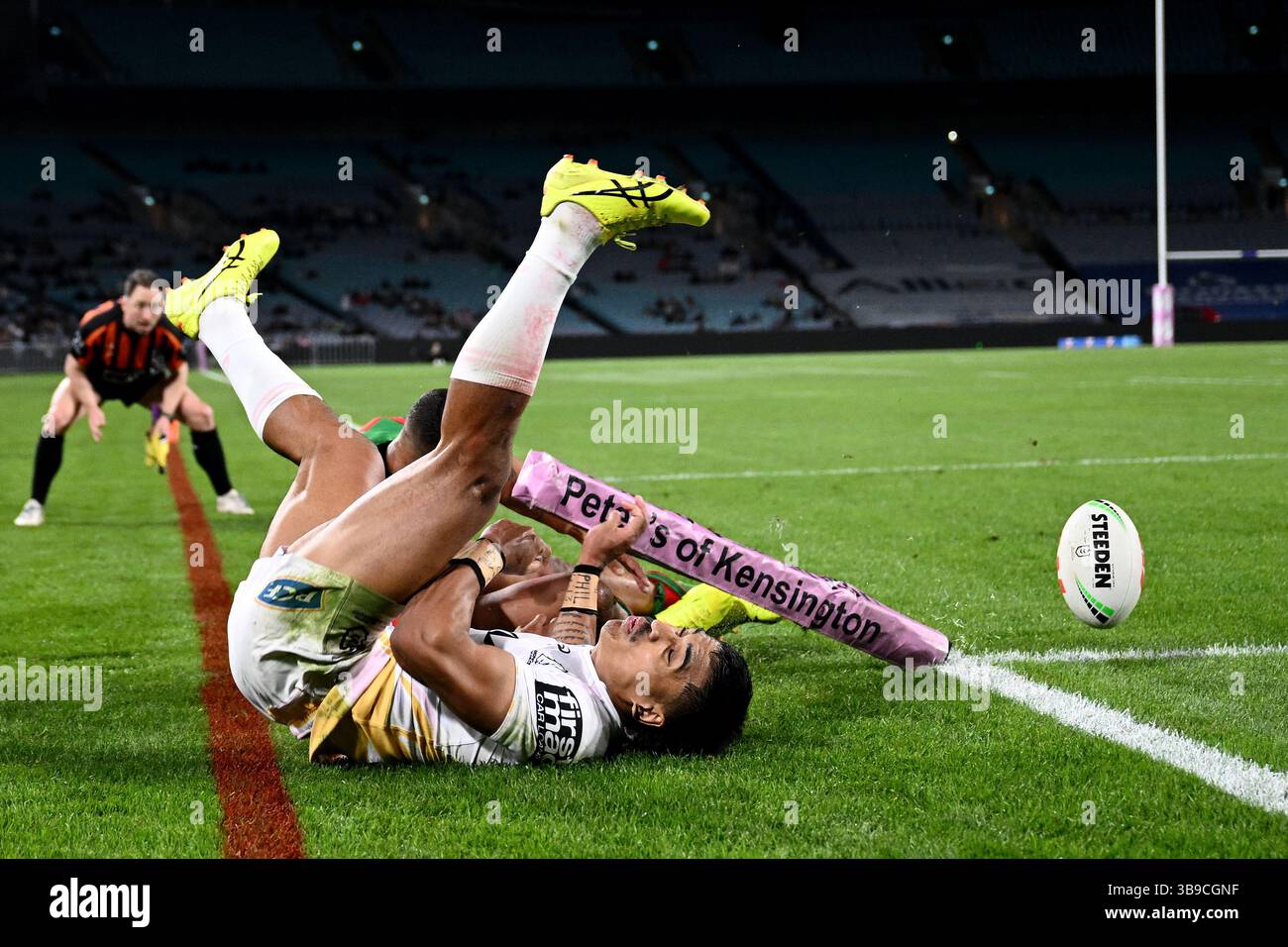 Sydney, Australia. 09th May, 2025. Deine Mariner of the Broncos scores ...