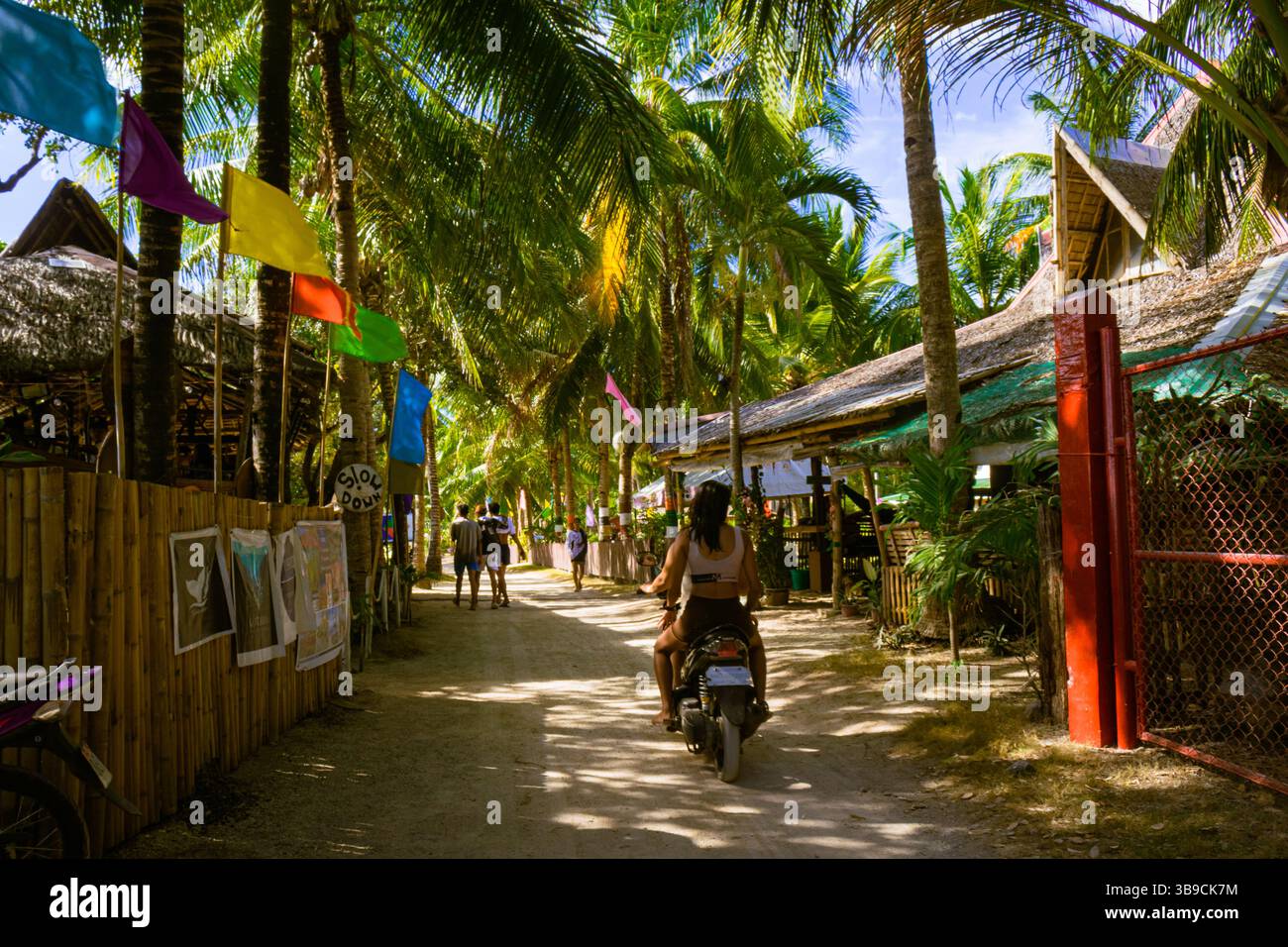 Tropical resort by the beach. Binucot Beach, Ferrol, Romblon ...