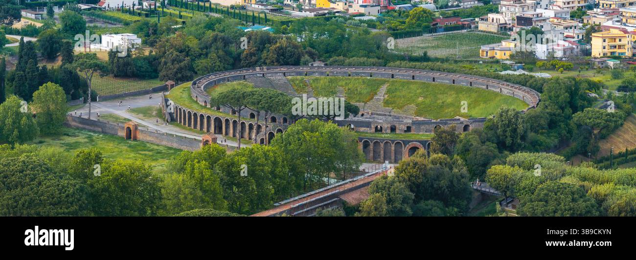 Aerial view pompeii in italy hi-res stock photography and images - Alamy