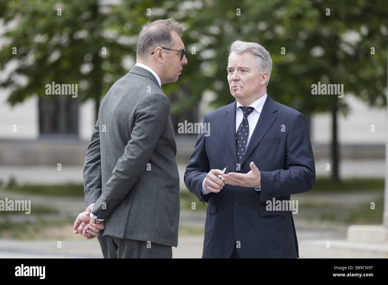 Oleksii Makeiev (Ambassador of Ukraine) and Konrad Arz von ...