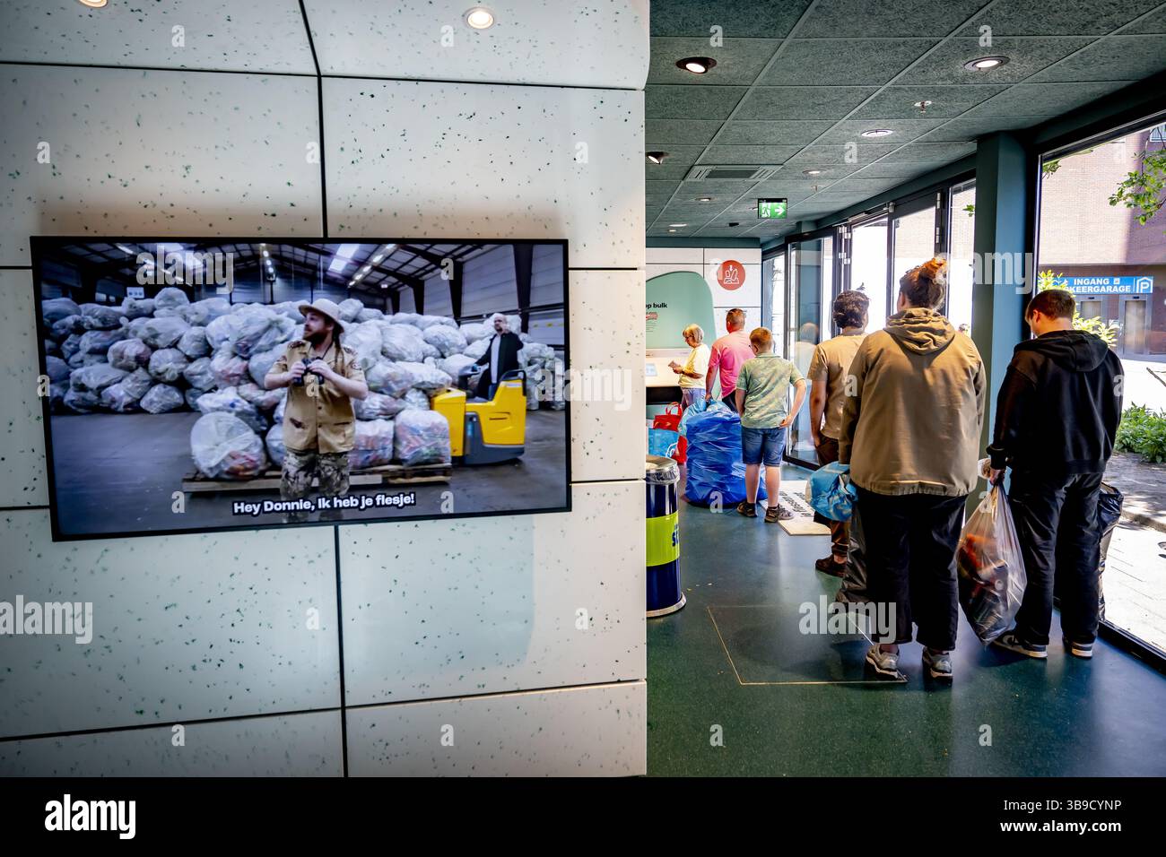 ROTTERDAM - The first Deposit Return Shop has opened in Rotterdam. Here ...