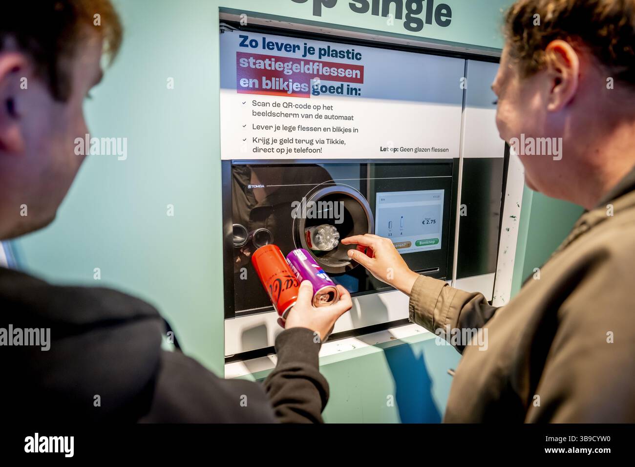 ROTTERDAM - The first Deposit Return Shop has opened in Rotterdam. Here ...