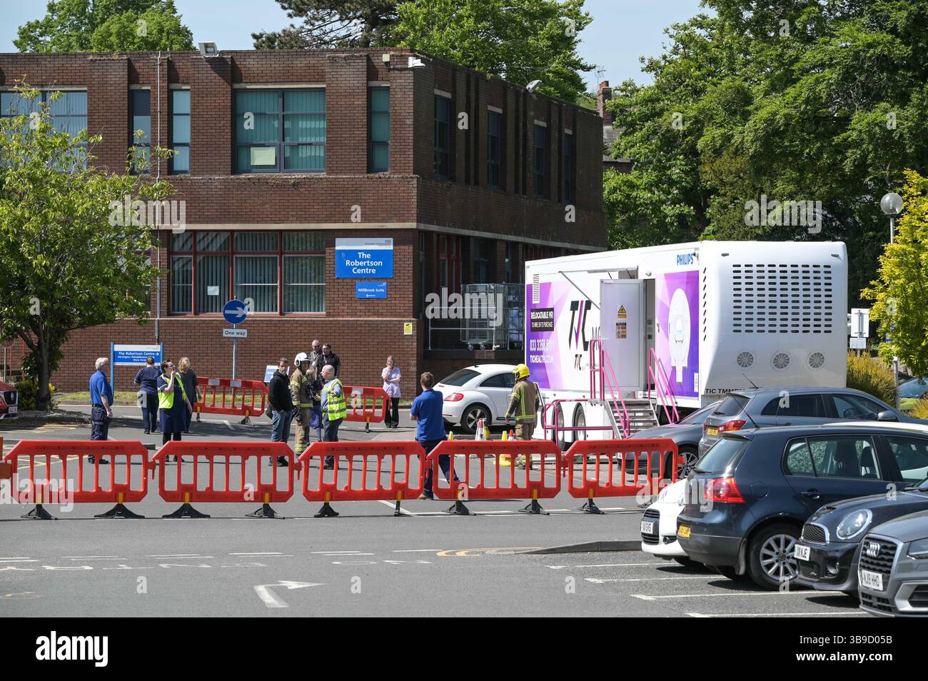 Kidderminster General Hospital, 9th May 2025. - Emergency services on ...