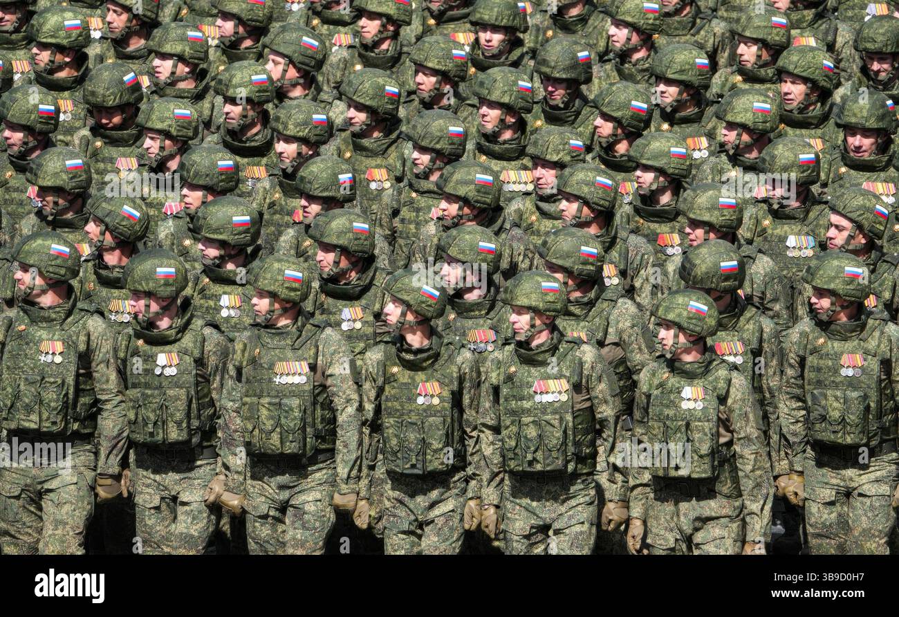 Moscow, Russia. 09th May, 2025. Russian combat soldiers march past the ...