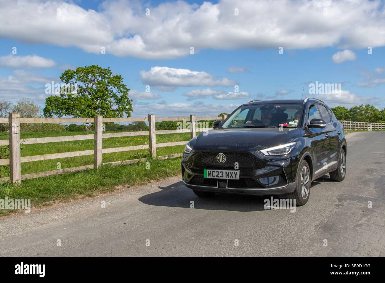 Mg zs trophy ev hi-res stock photography and images - Alamy