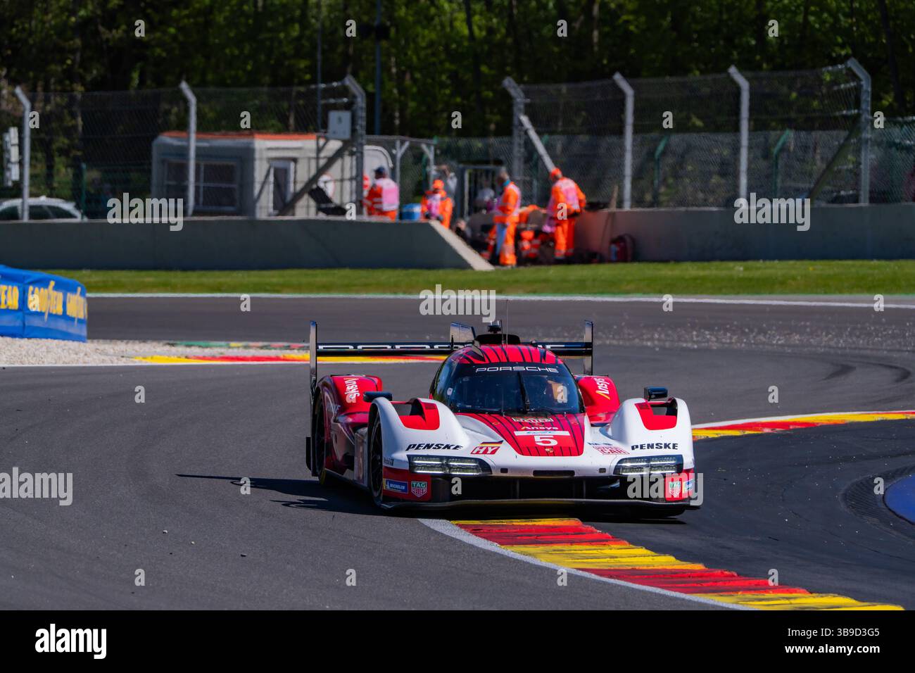 Spa Francorchamps, Belgium. 09th May, 2025. AF Corse Ferrari Team 51 Hypercar pass Througth Les ...
