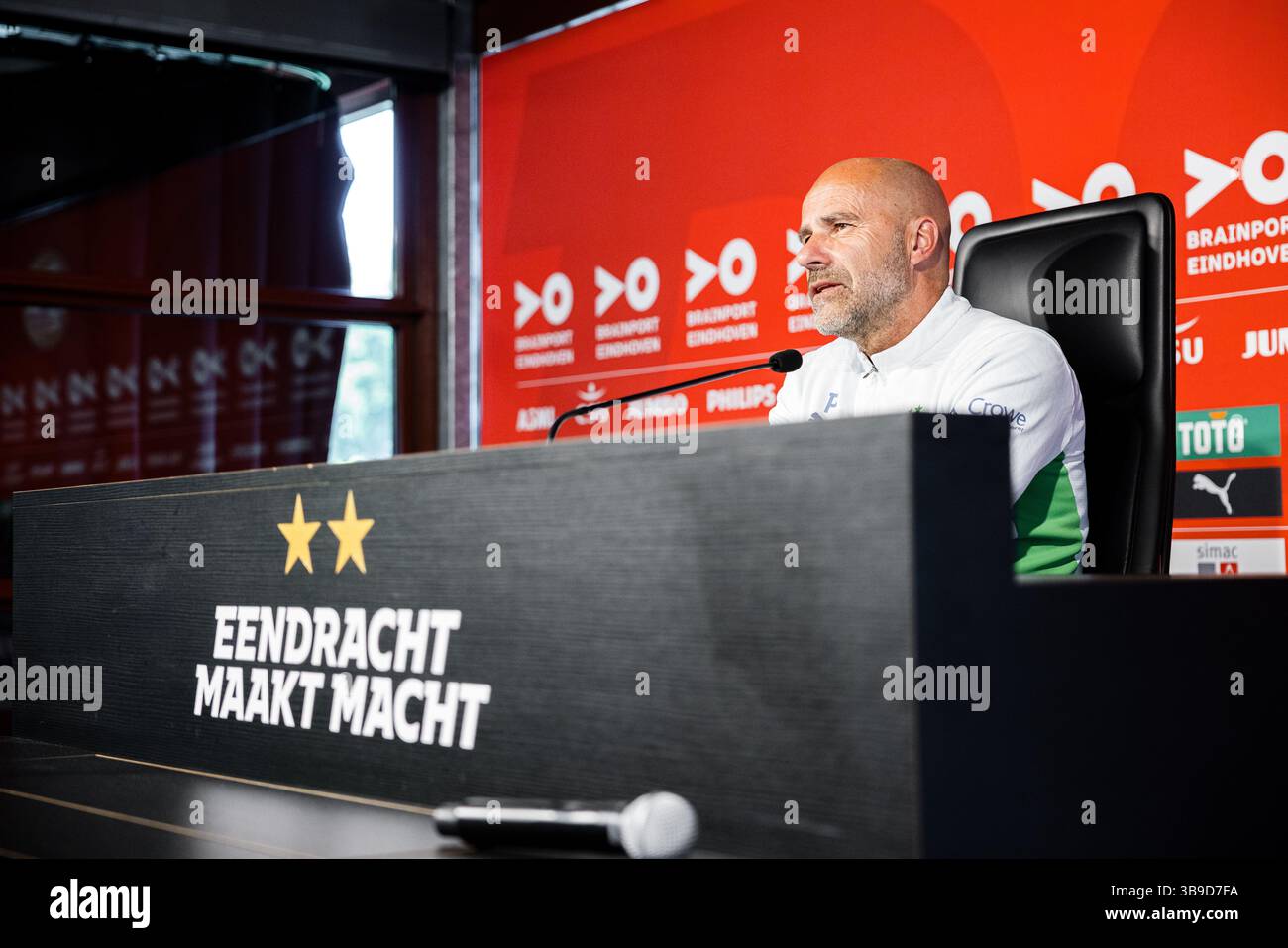 EINDHOVEN - PSV coach Peter Bosz during a press conference ahead of the ...