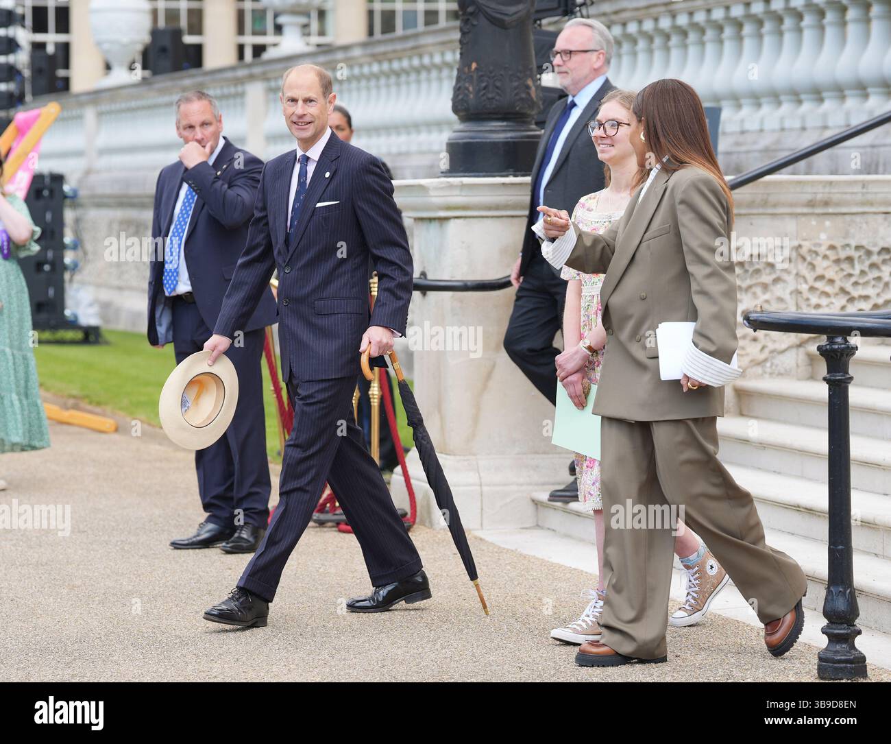 (left to right) The Duke of Edinburgh, accompanied by 20-year-old Gold ...