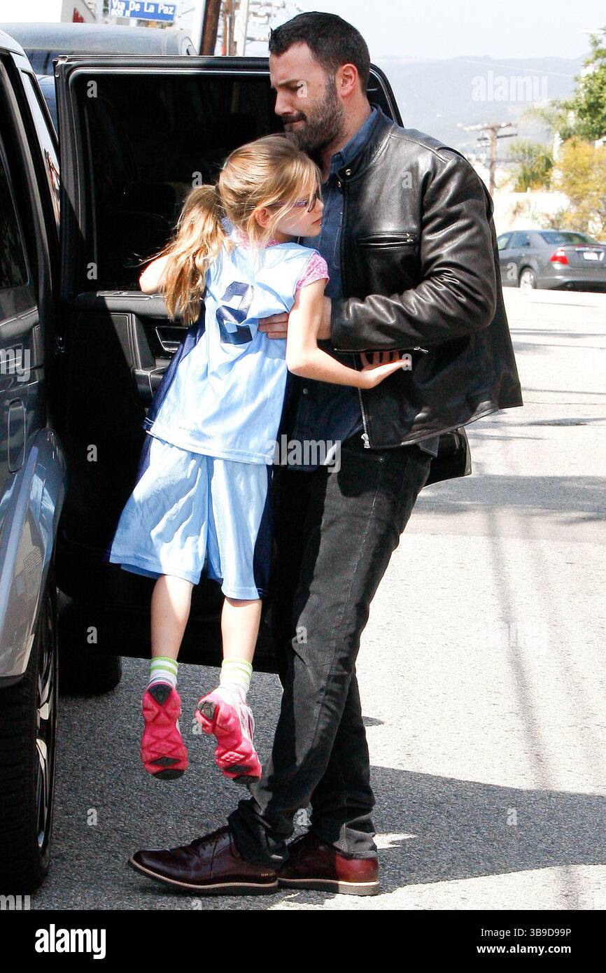 Ben Affleck with his daughter Violet Affleck out and about in Santa ...