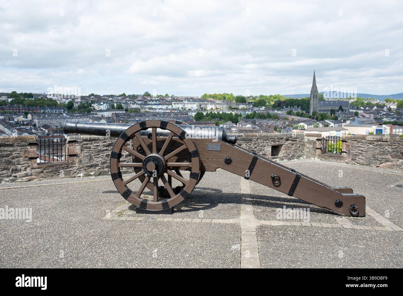 Derry / Londonderry, Northern Ireland - May 7th, 2025: historical ...