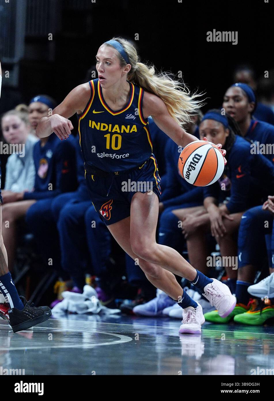 INDIANAPOLIS, IN - MAY 03: Indiana Fever guard Lexie Hull (10) drives ...
