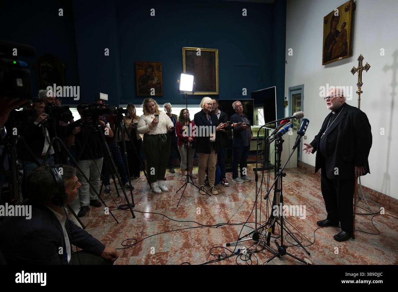 Cardinal Reinhardt Marx speaks during a press conference at the Vatican ...