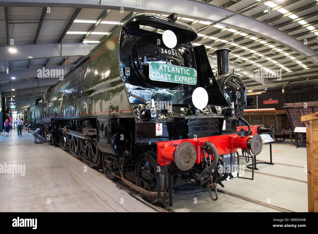 Southern Railways locomotive 'Winston Churchill' 4-6-2 Battle of ...