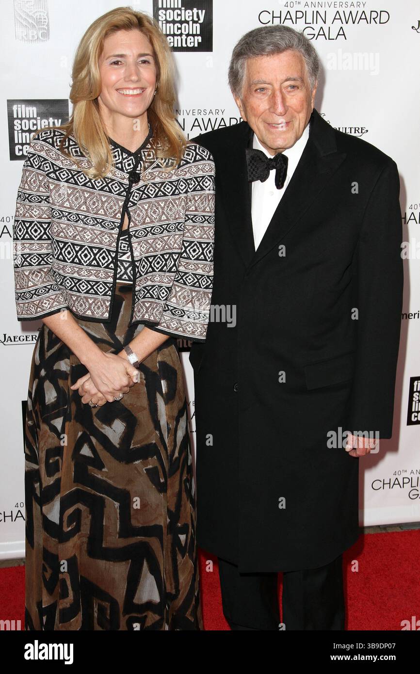 Susan Crow and Tony Bennett at the 40th Anniversary Chaplin Award Gala ...