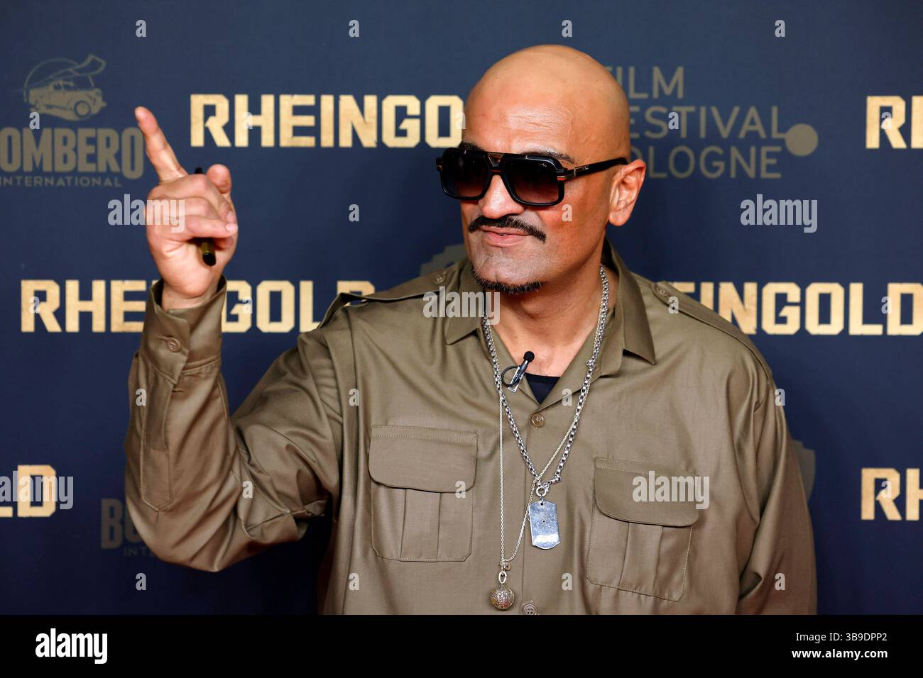 Musiker Xatar Giware Hajabi bei der Premiere von Rheingold auf dem 32 ...