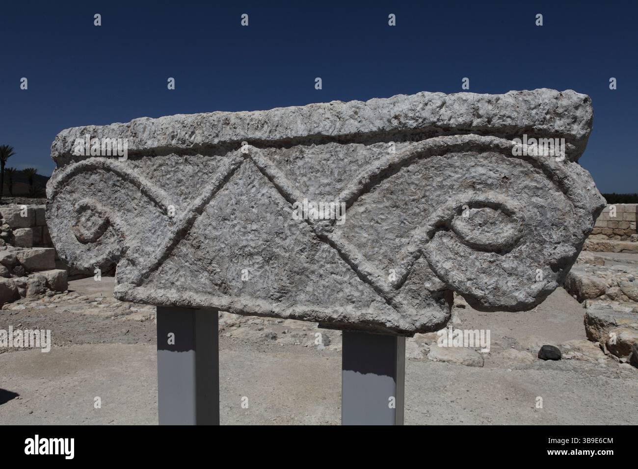 Proto aeolic capital hi-res stock photography and images - Alamy
