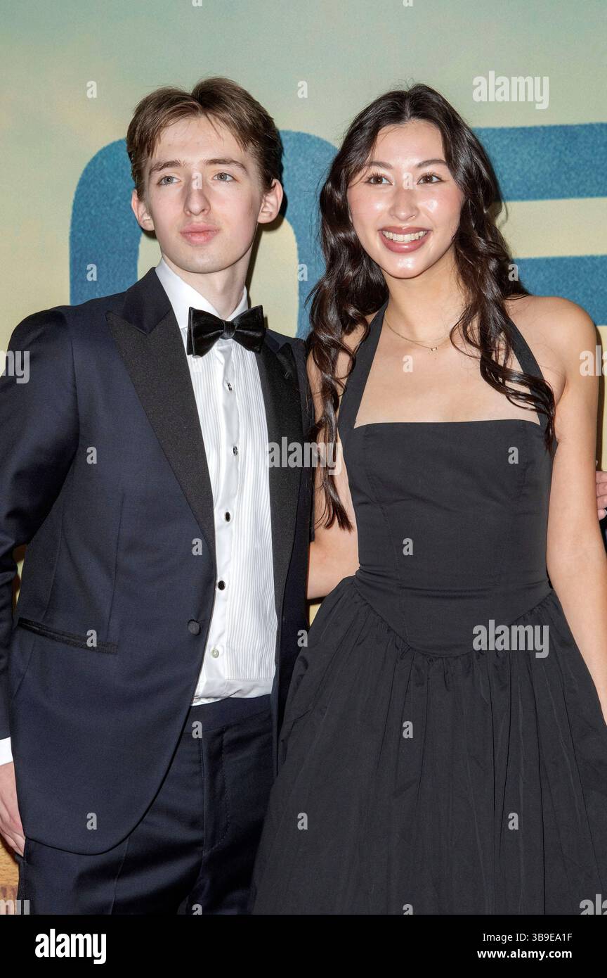 Samuel L. Pierce und Hana Hyde bei der Premiere des Kinofilms Off The ...