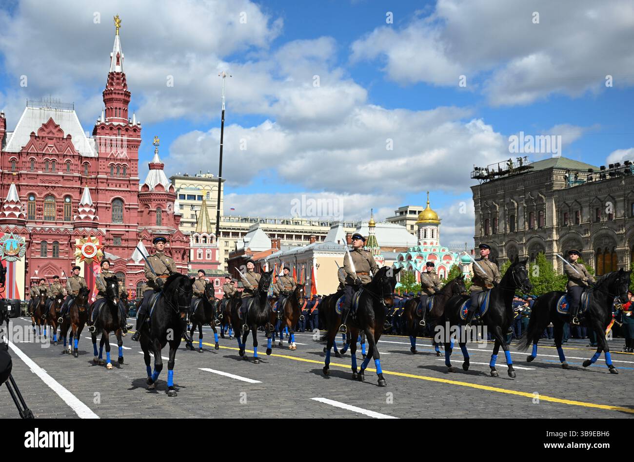 Moscow, Russia. 9th May, 2025. Soldiers march during a grand parade ...