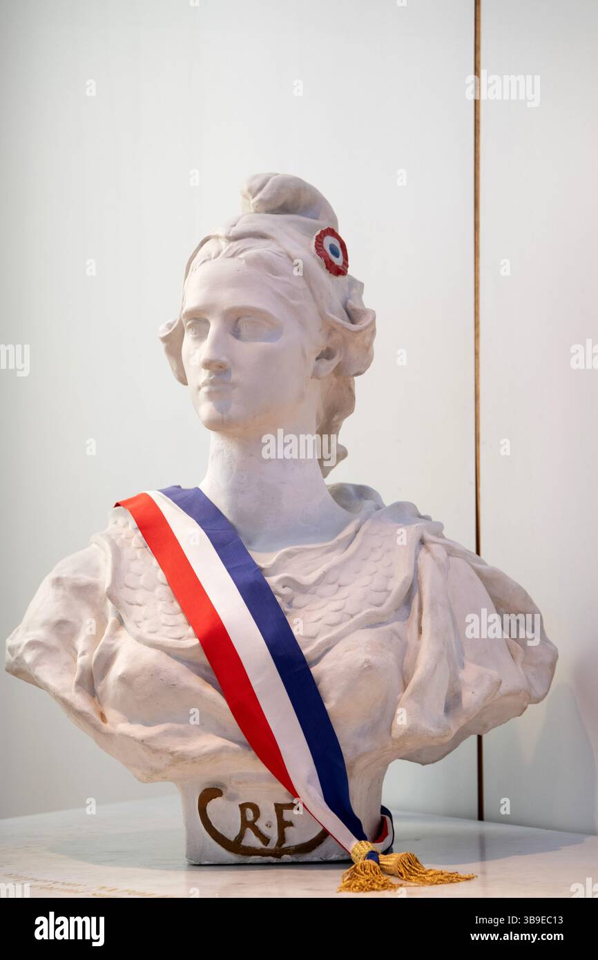 Bust of Marianne with a tricolor sash in the Town Hall of Montélimar ...