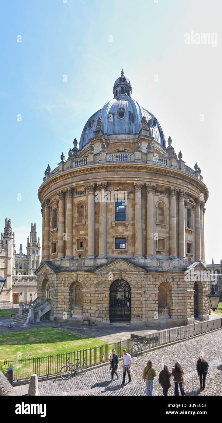 Radcliffe Camera building, Bodleian library, University of Oxford ...