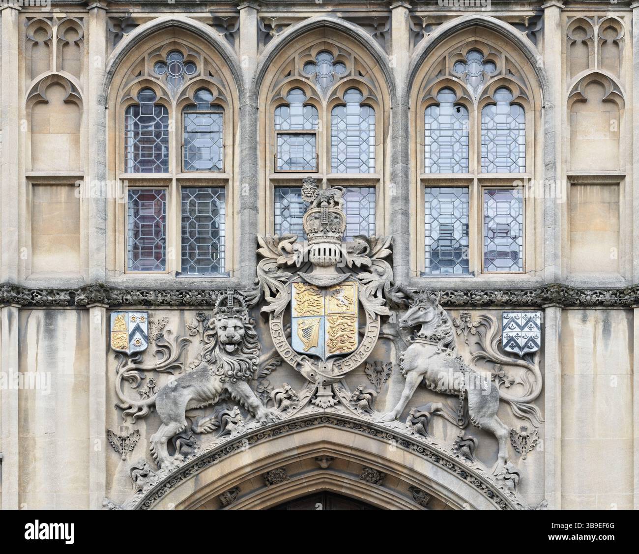 University of oxford coat of arms hi-res stock photography and images ...