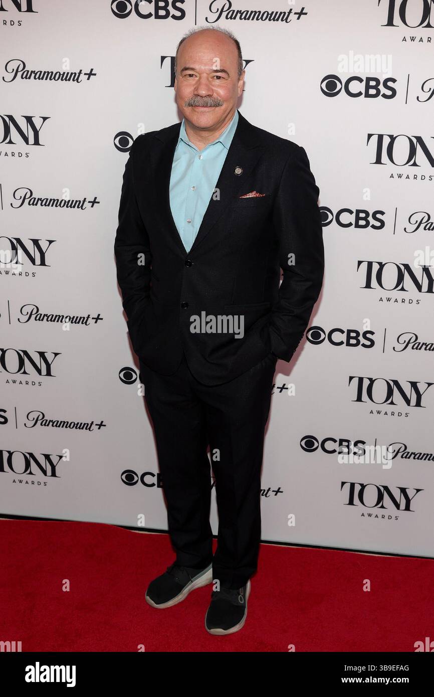 Ny. 08th May, 2025. Danny Burstein in attendance for The 78th Annual ...