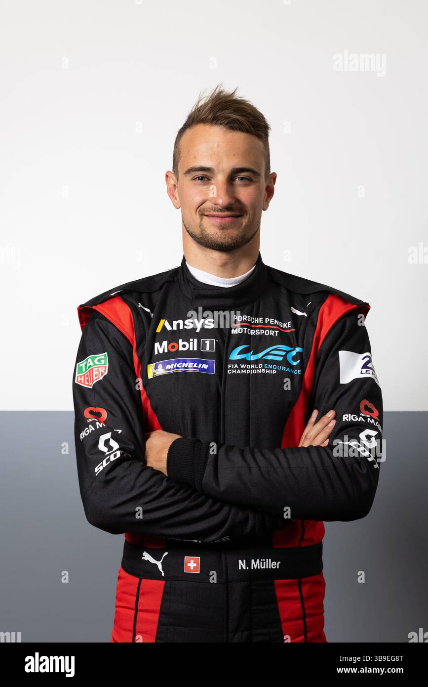 MULLER Nico (swi), Porsche Penske Motorsport, Porsche 963 #05, Hypercar ...