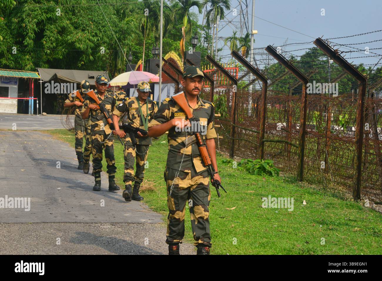 Siliguri, West Bengal, India. 9th May, 2025. Indian Border Security ...