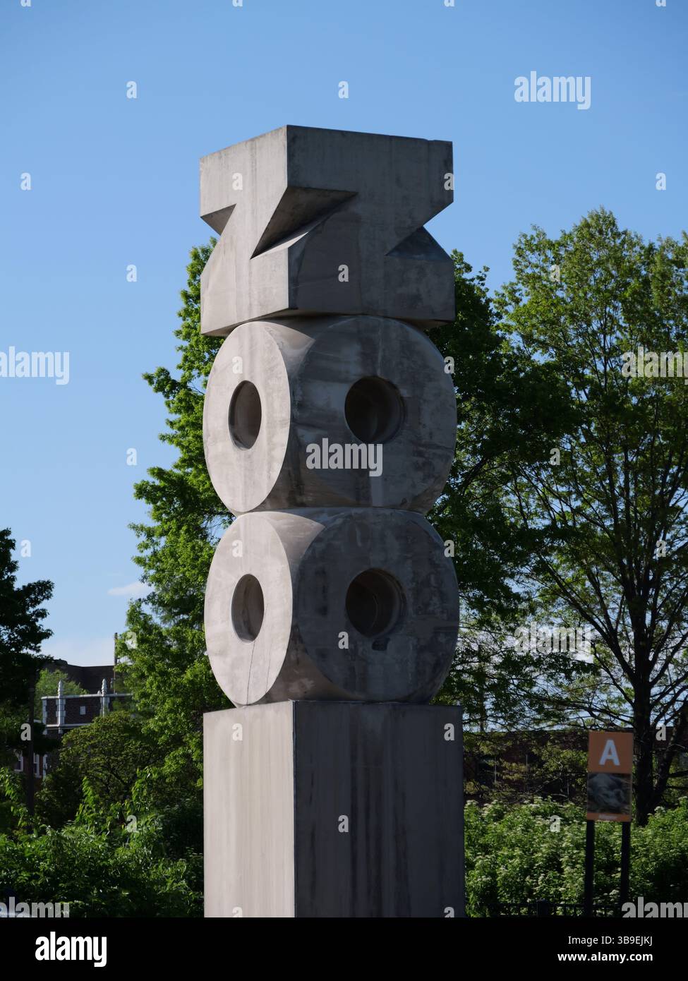 St. Louis, Missouri - May 4, 2025: Saint Louis Zoo - Top Free Zoo in ...