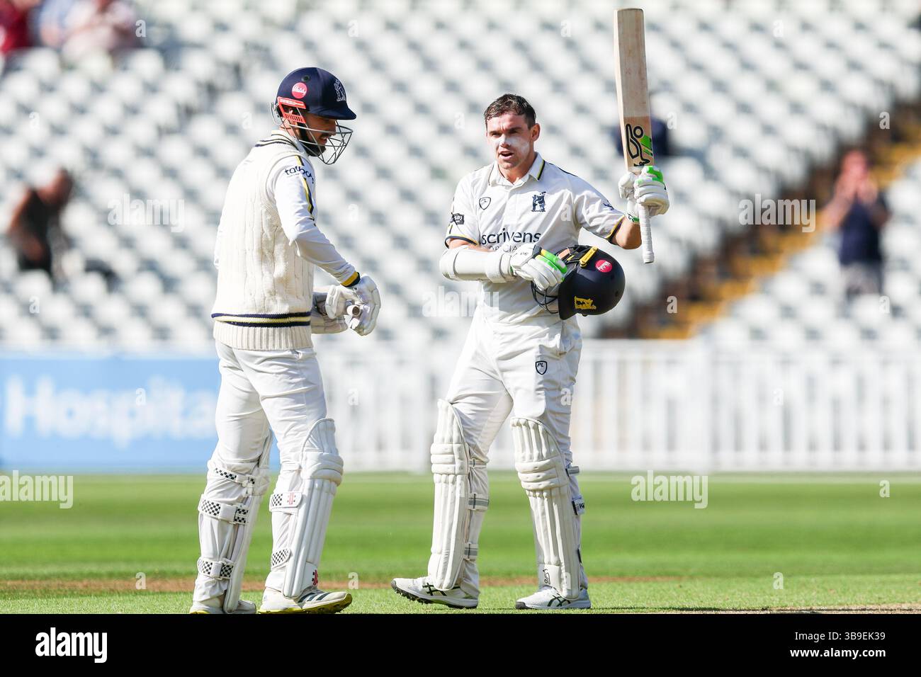 Birmingham, UK. 09th May, 2025. #48, Tom Latham of Warwickshire (right ...