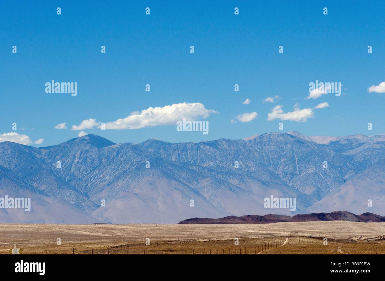 Mountain range in front of death valley hi-res stock photography and ...