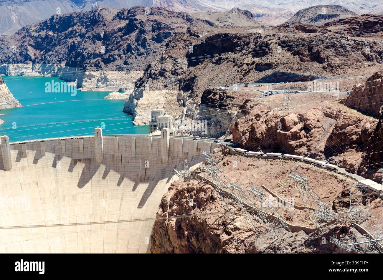 Dam wall of the Hoover Dam with access road Stock Photo - Alamy