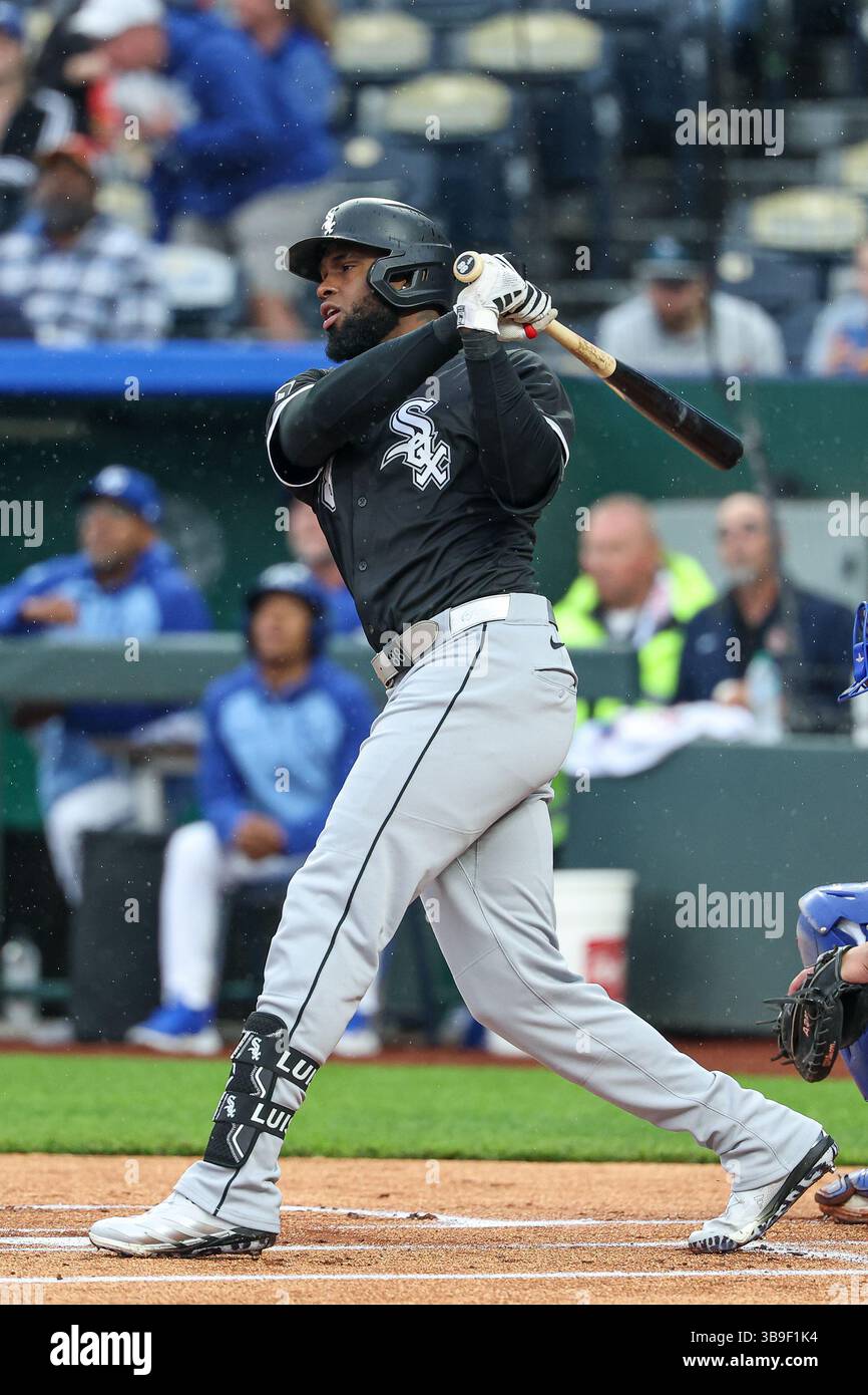 May 7, 2025: Chicago White Sox center fielder Luis Robert Jr. (88) bats ...