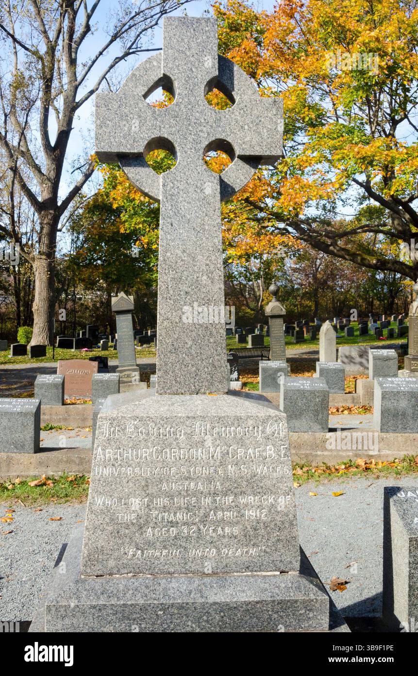 Gravesite of a Titanic victim at Fairview Cemetery Stock Photo - Alamy