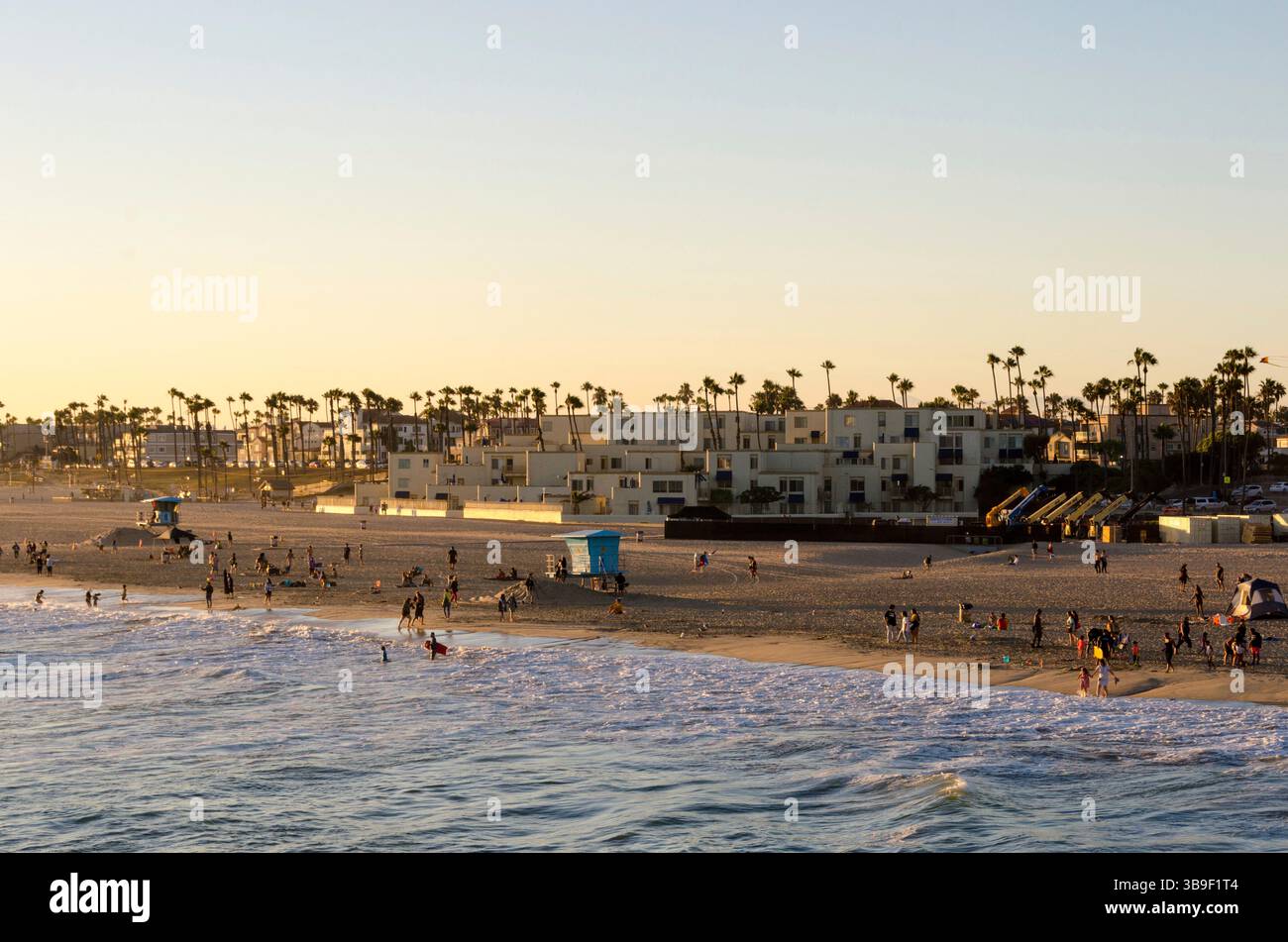 Coastal promenade hi-res stock photography and images - Alamy