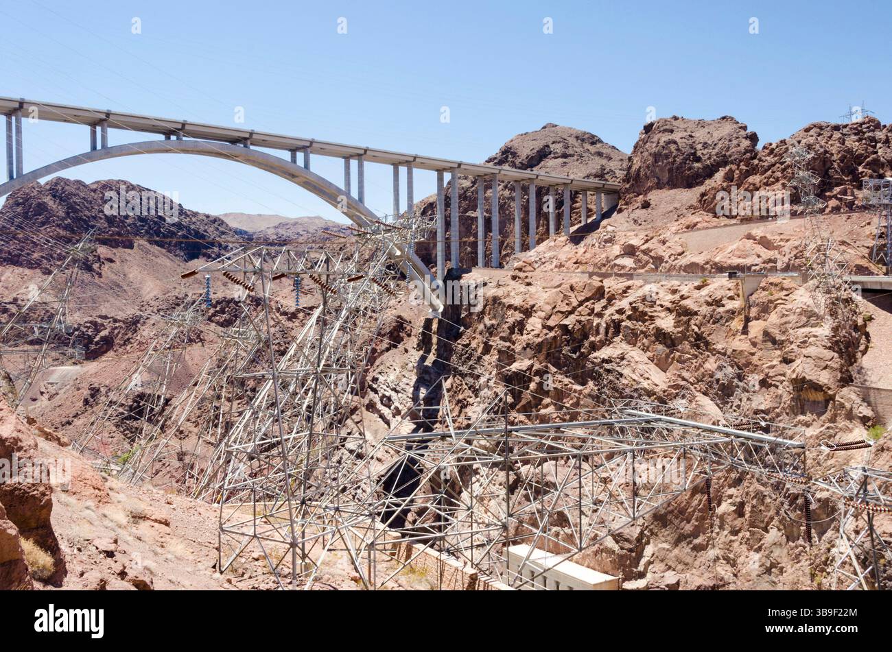 Mike O'Callaghan Pat Tillman Memorial Bridge and power poles at Hoover ...