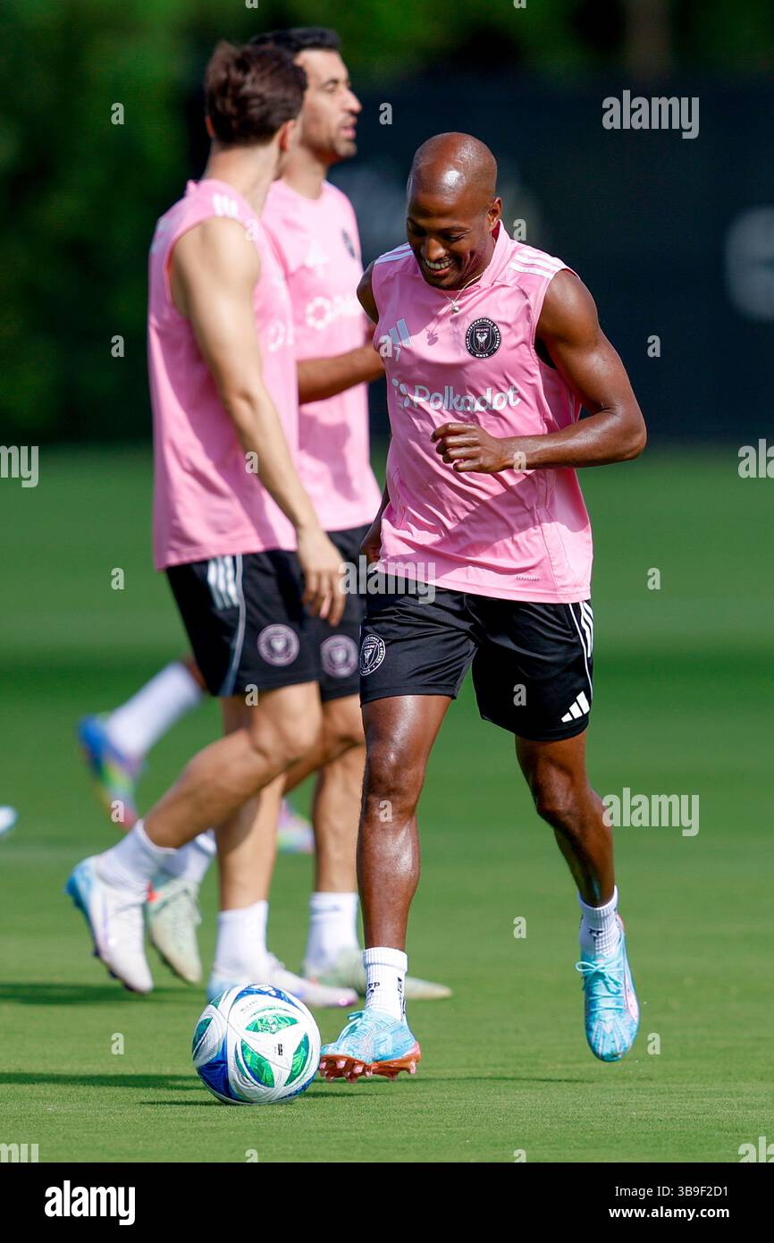 FORT LAUDERDALE, FL - MAY 09: Fafa Picault (7) of Inter Miami CF ...