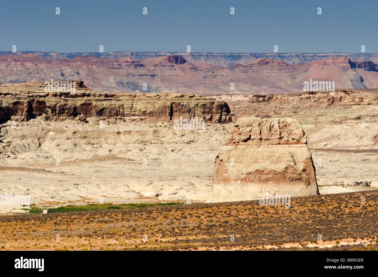 Big water hi-res stock photography and images - Alamy