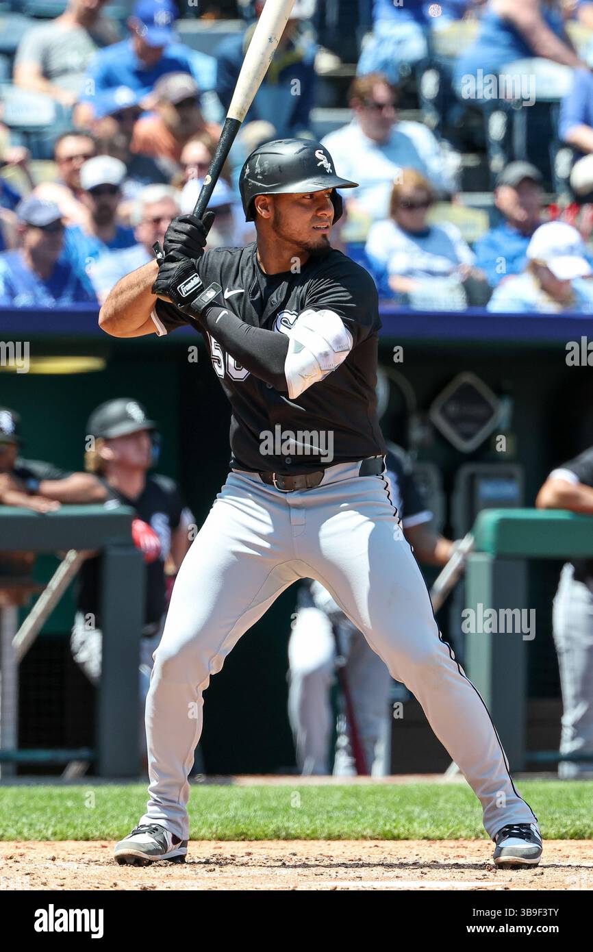 Kansas City, MO, USA. 8th May, 2025. Chicago White Sox second baseman ...