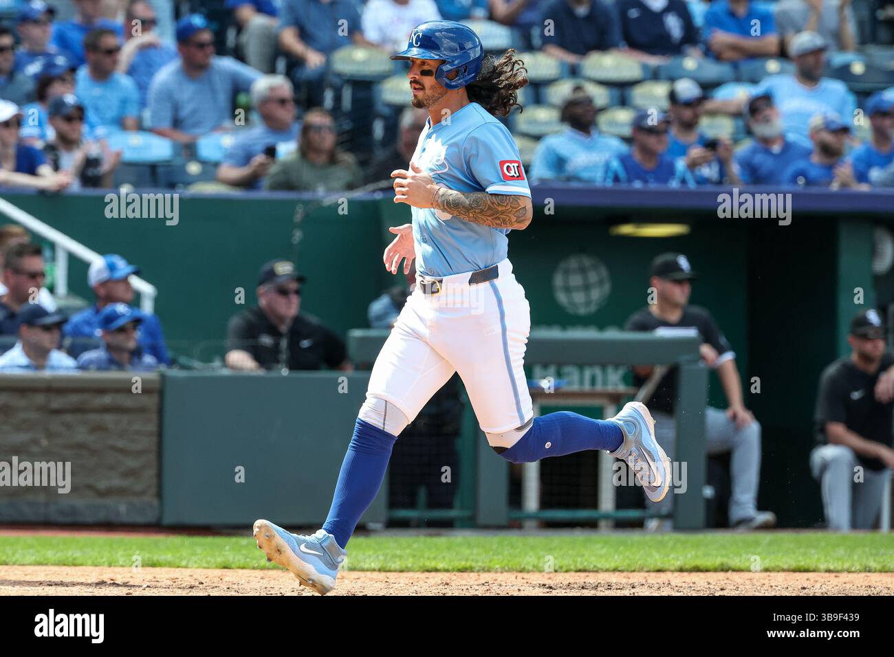 Kansas City, MO, USA. 8th May, 2025. Kansas City Royals left fielder ...