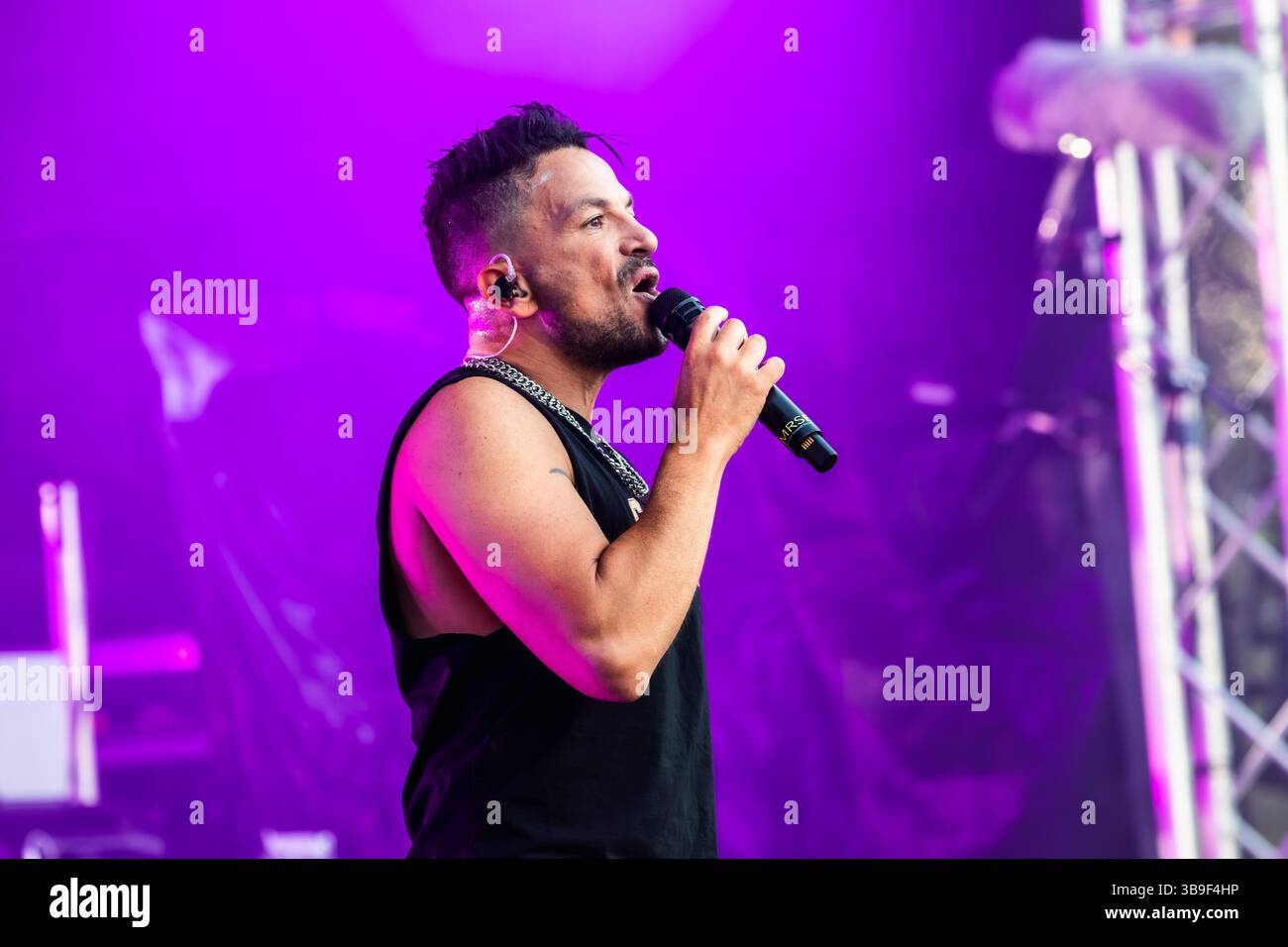 Peter Andre performing at Teddy Rocks Festival 2025. Credit: Charlie ...