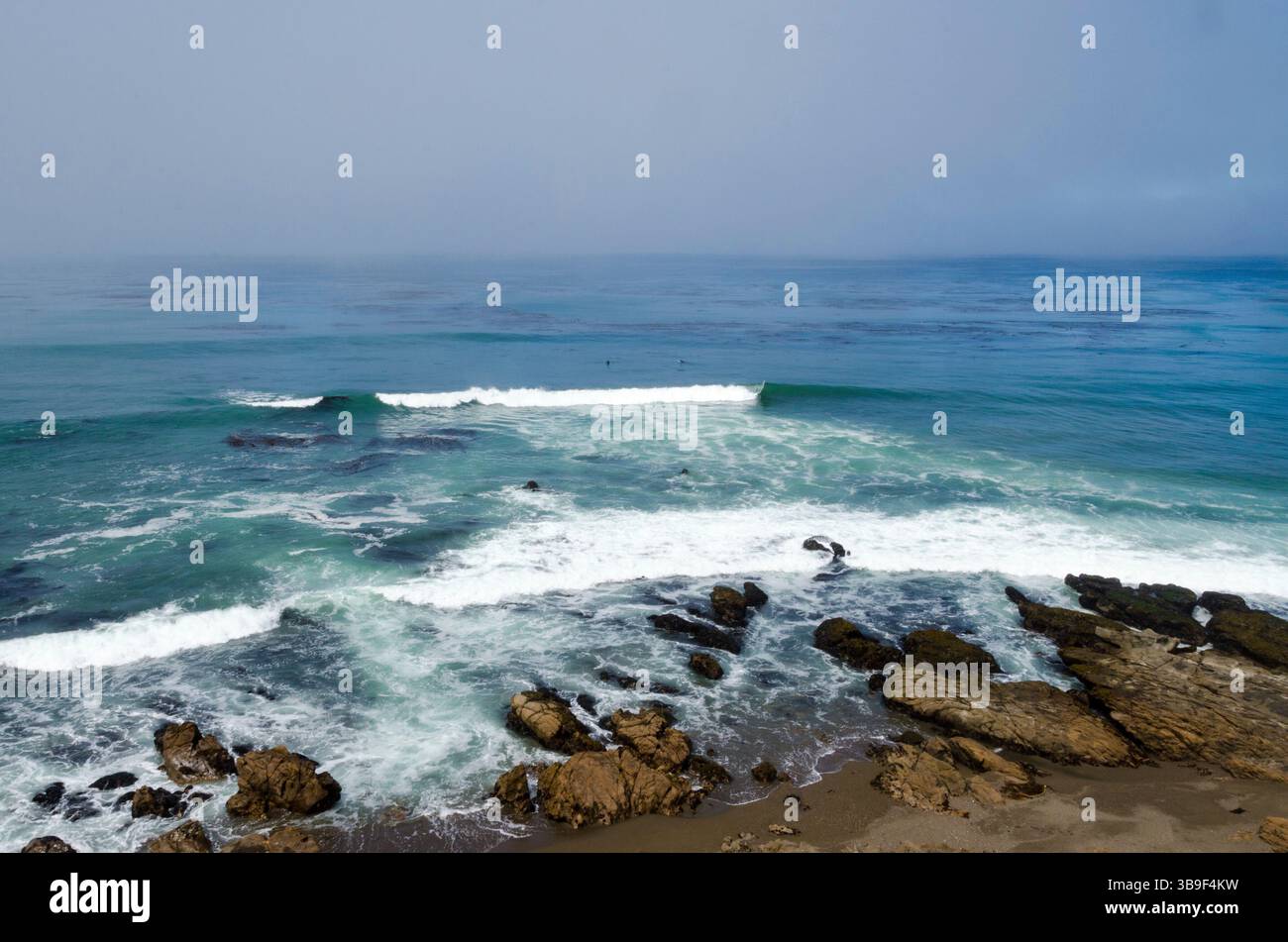 Surf of the Pacific Ocean Stock Photo - Alamy