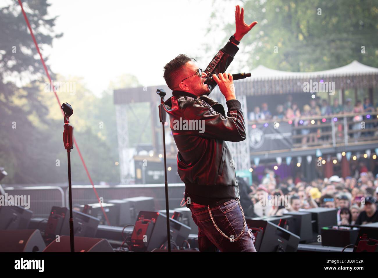 Peter Andre performing at Teddy Rocks Festival 2025. Credit: Charlie ...