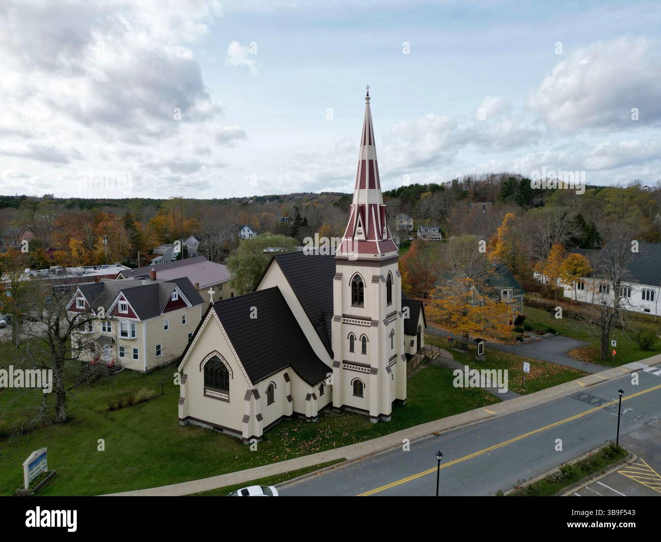 Aerial view of St. James Anglican Church in Mahone Bay Stock Photo - Alamy