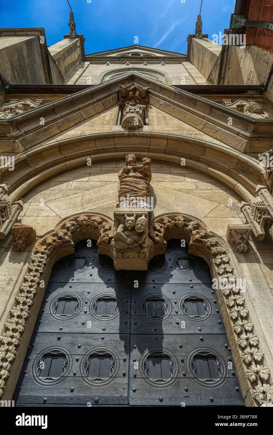 Entrance portal unfinished cathedral hi-res stock photography and ...