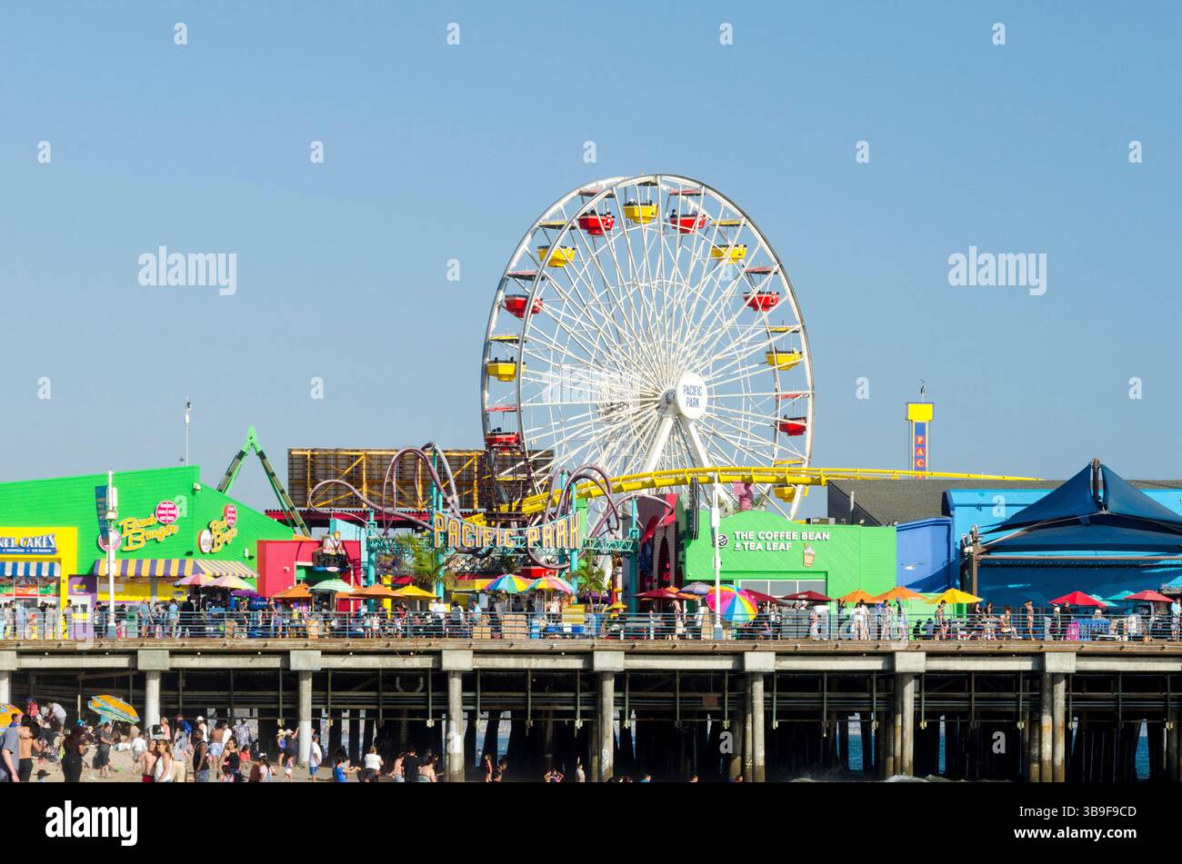 Pacific park with ferris wheel on the santa monica pier hi-res stock ...