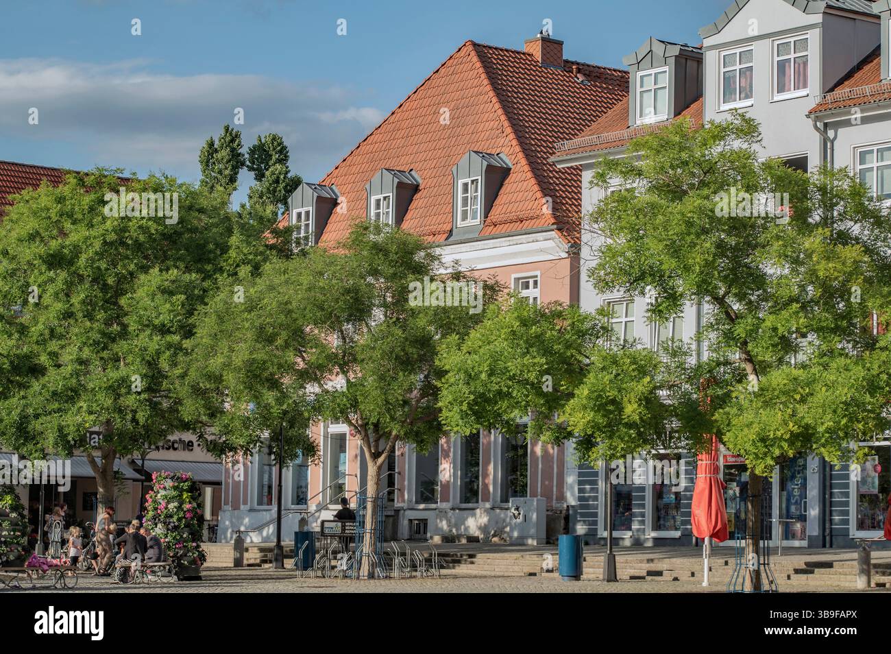 Ware town centre hi-res stock photography and images - Alamy