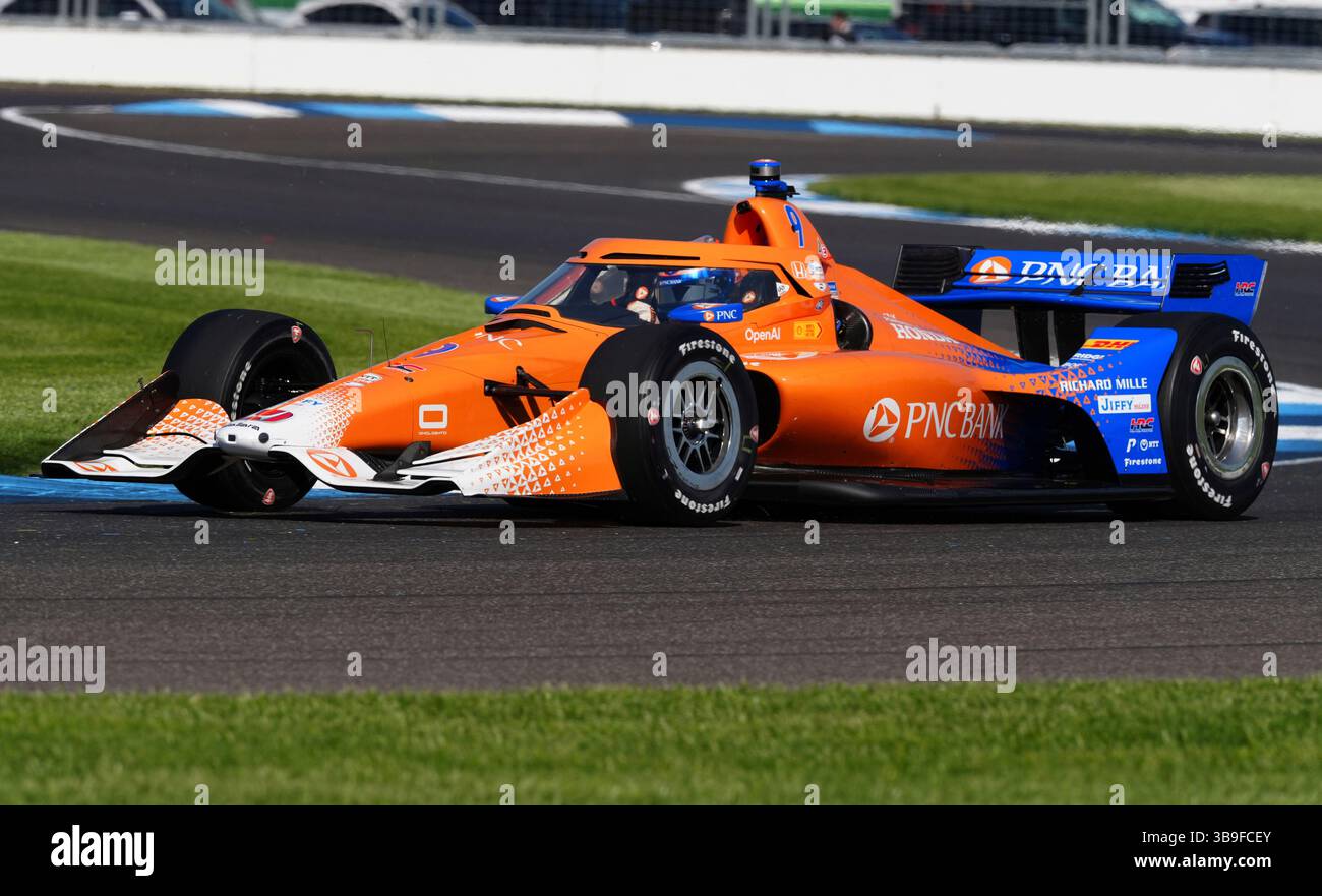 INDIANAPOLIS, IN - MAY 9: IndyCar driver Scott Dixon (9) drives through ...
