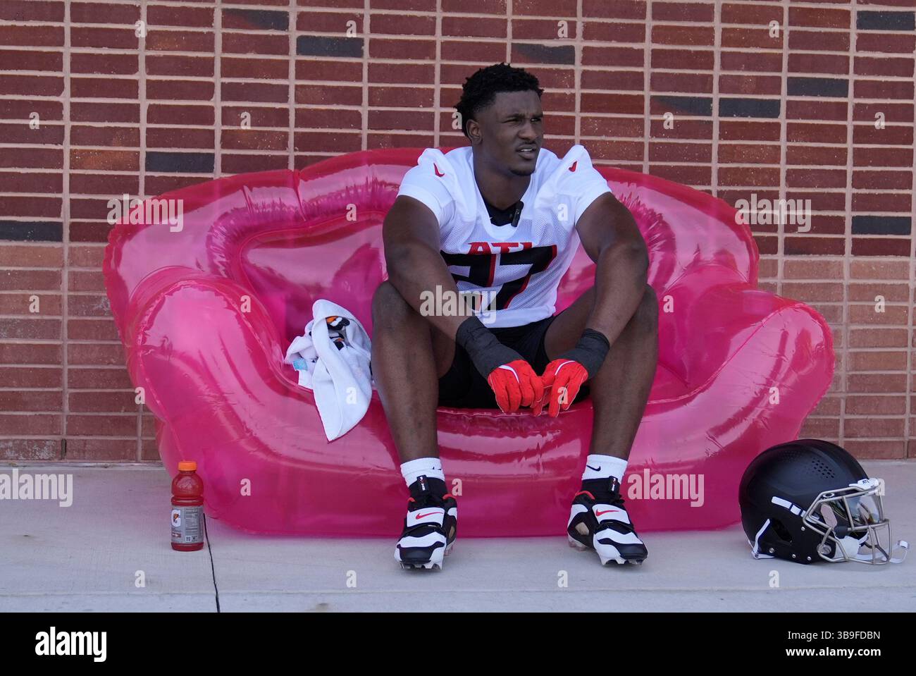 Atlanta Falcons edge rusher James Pearce Jr.,(27) waits to be ...